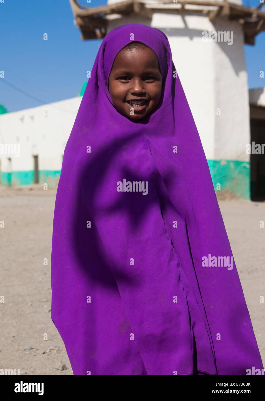 Afar Girl In Front Of Mosque, Assaita, Ethiopia Stock Photo - Alamy