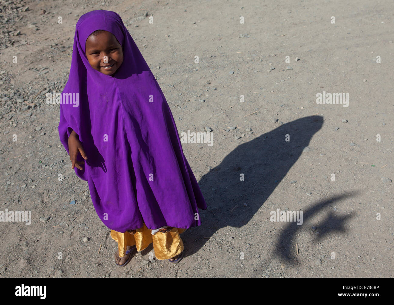 Afar Tribe Little Girl, Assaita, Ethiopia Stock Photo - Alamy