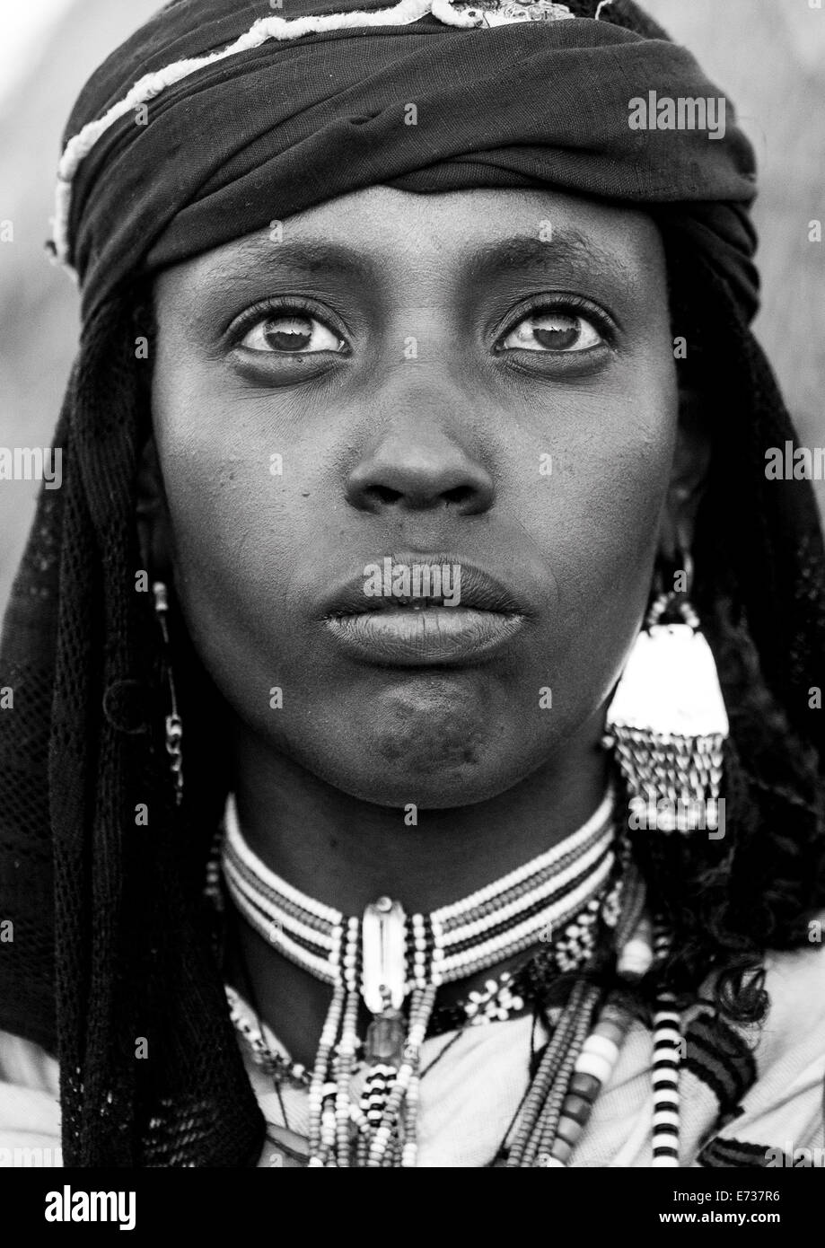 Oromo woman ethiopia in traditional hi-res stock photography and images ...