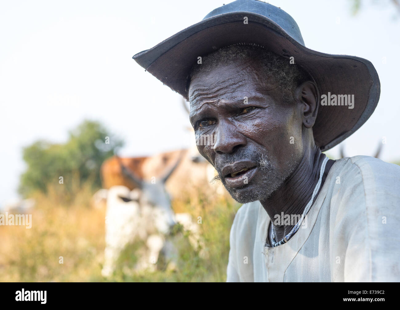 Nuer tribe hi-res stock photography and images - Alamy