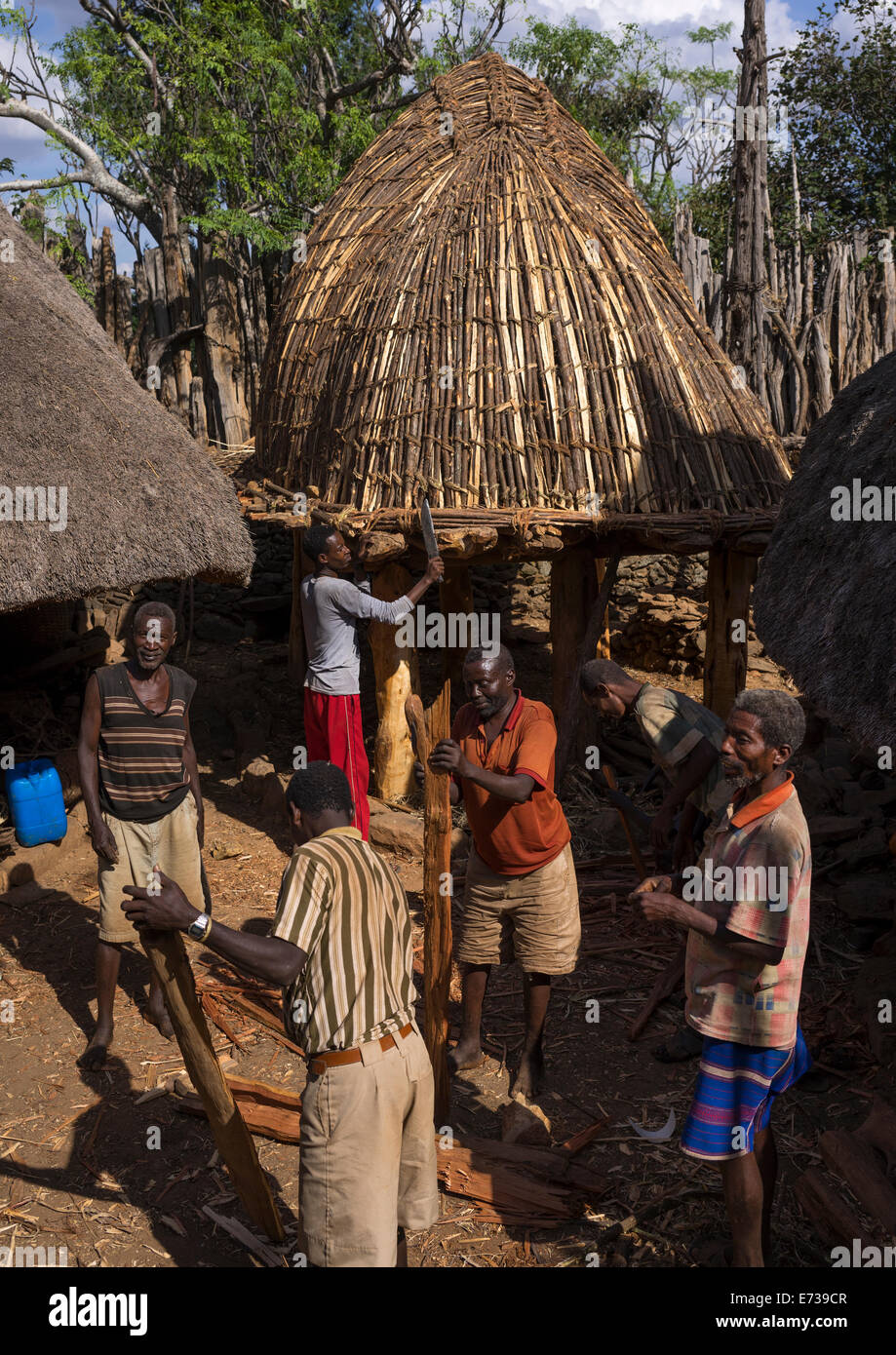 Konso Tribe Men Building A Mora, The Common House, Konso Village, Omo ...