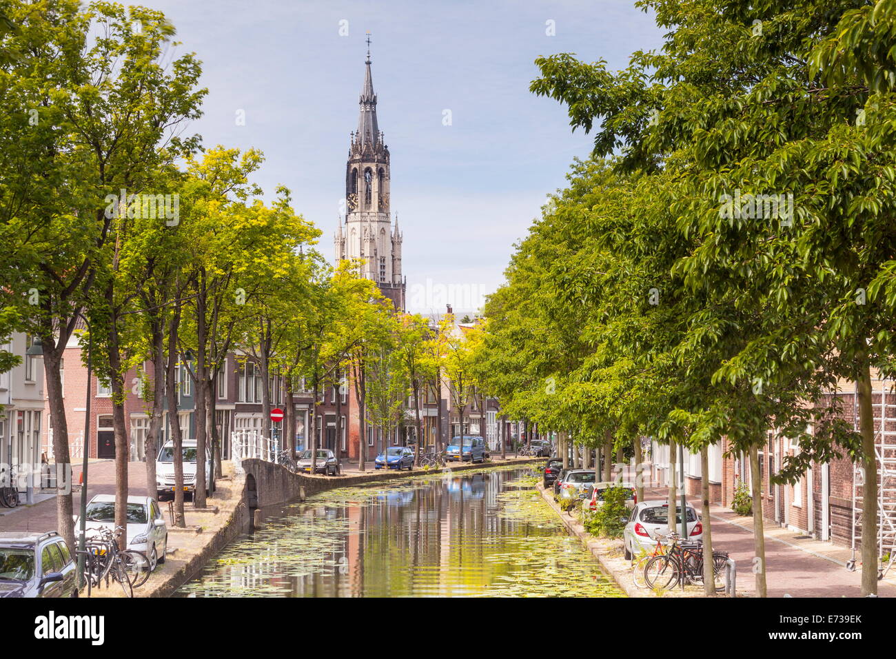 The historic centre of Delft, the Nieuwe Kerk church can be seen above ...
