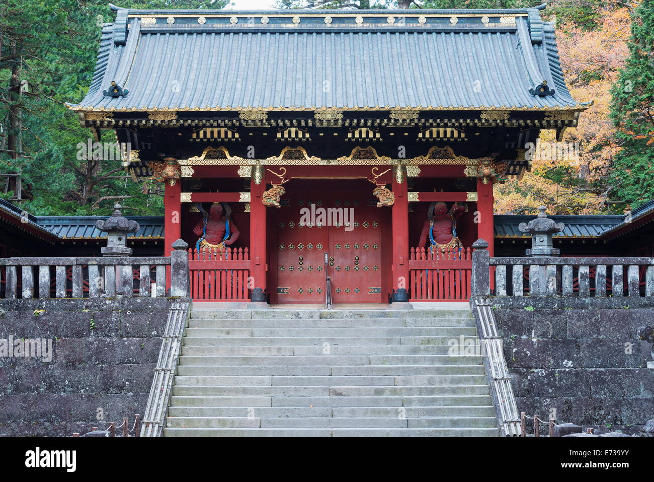 Nikko shrine hi-res stock photography and images - Alamy