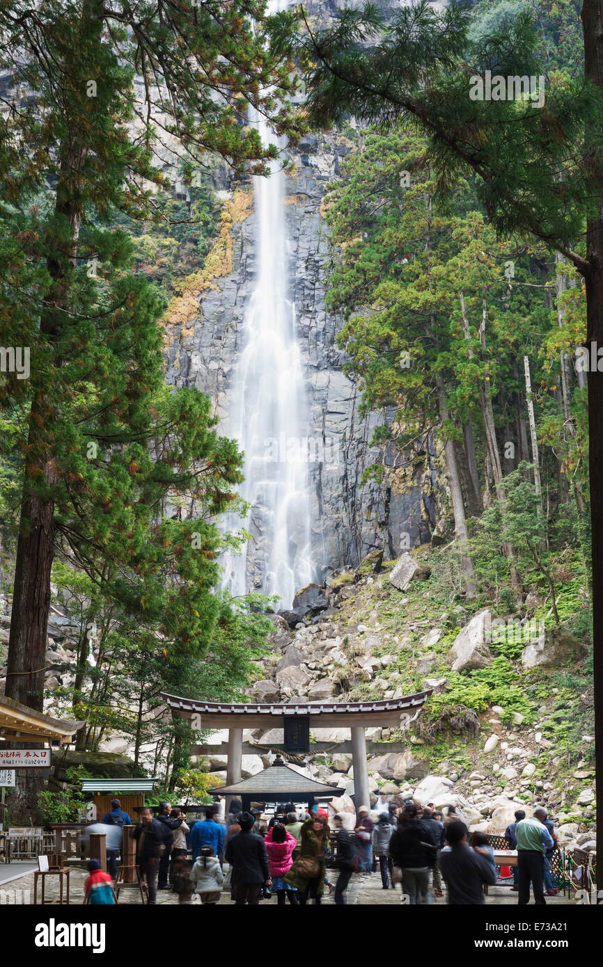 Shinto Shrine, Nachi no taki waterfall, UNESCO World Heritage Site ...