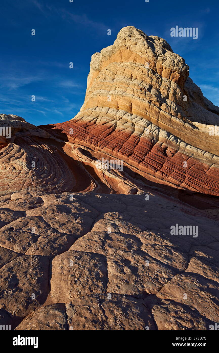 White, tan, and red sandstone butte, White Pocket, Vermilion Cliffs ...