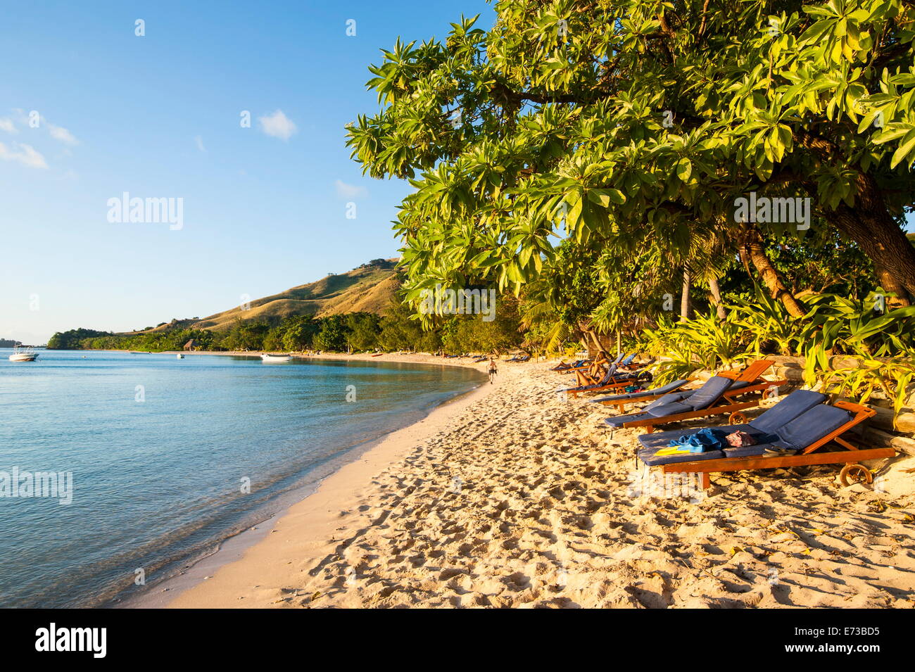 White sandy beach, Oarsman Bay, Yasawas, Fiji, South Pacific, Pacific ...