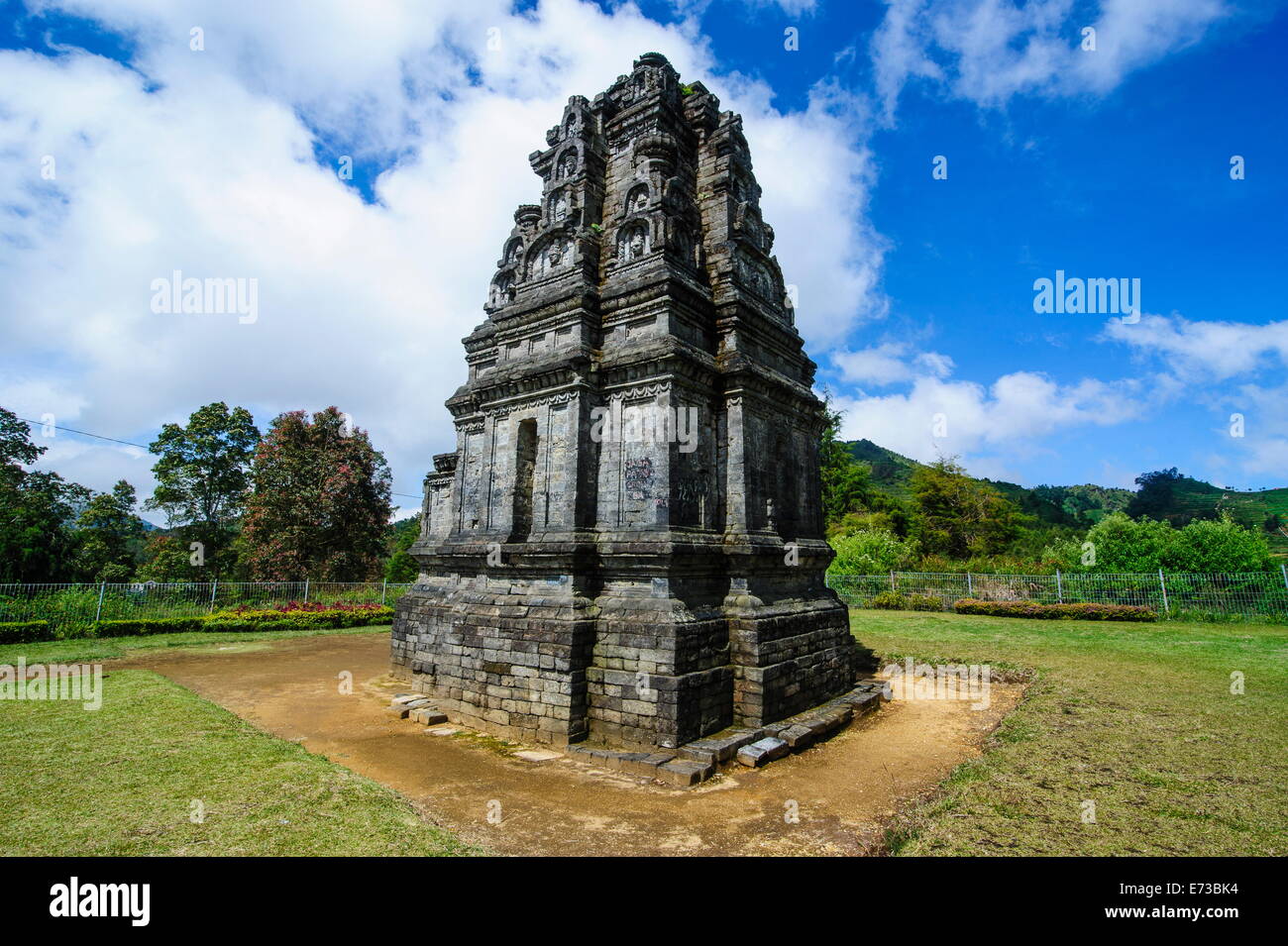 Hindu dieng temple complex hi-res stock photography and images - Alamy