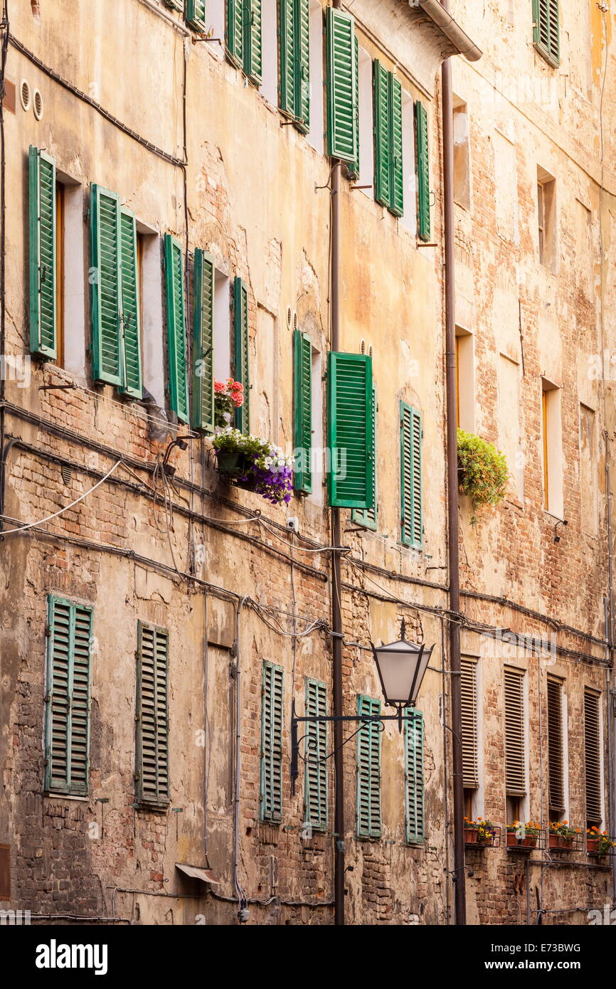 Old building facades hi-res stock photography and images - Alamy