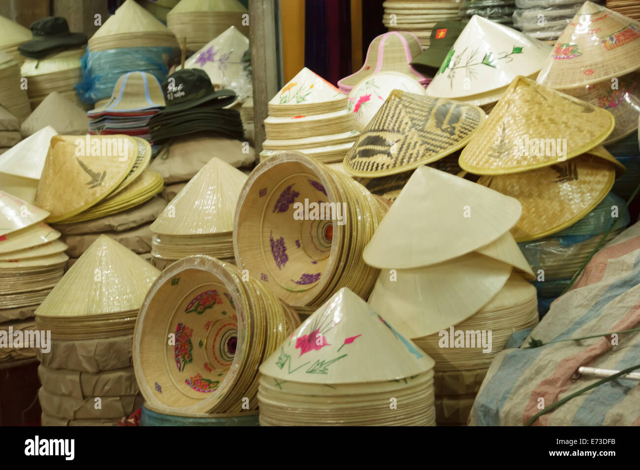 Vietnamese hat hi-res stock photography and images - Alamy