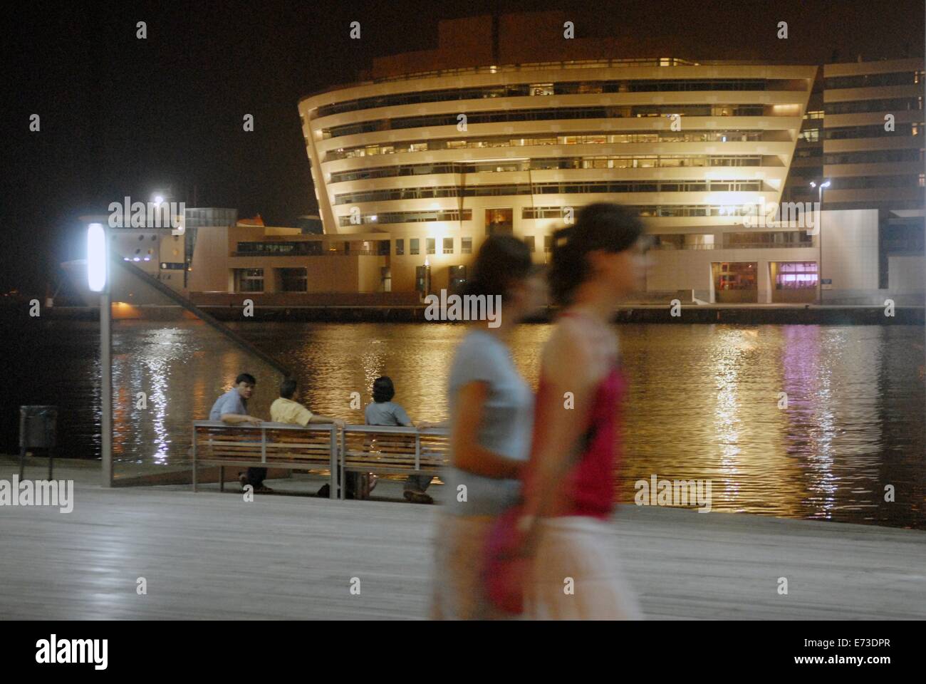 Barcelona (Spain), Rambla de Mar pedestrian bridge in Port Vell ...
