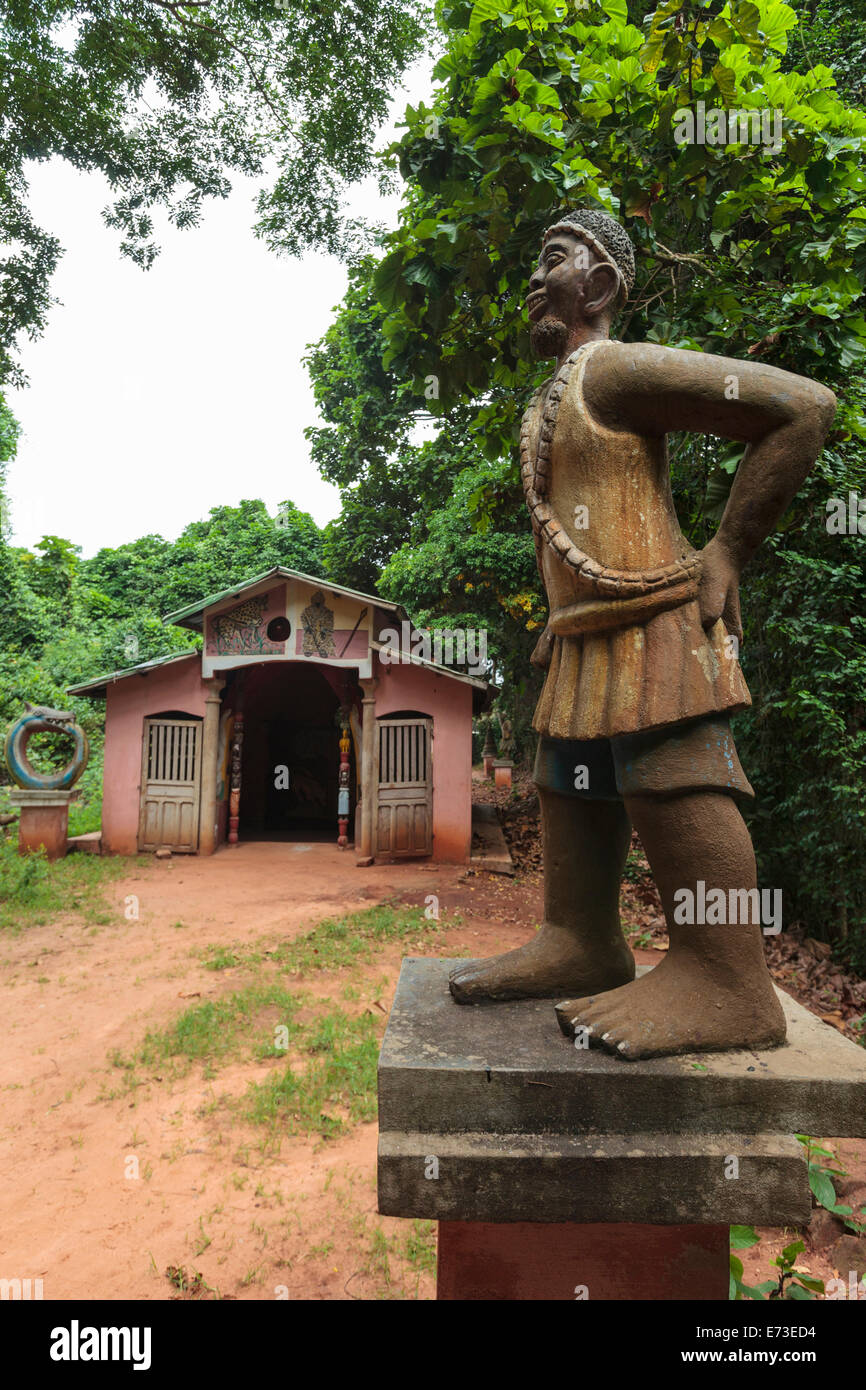 Voodoo benin shrine hi-res stock photography and images - Alamy