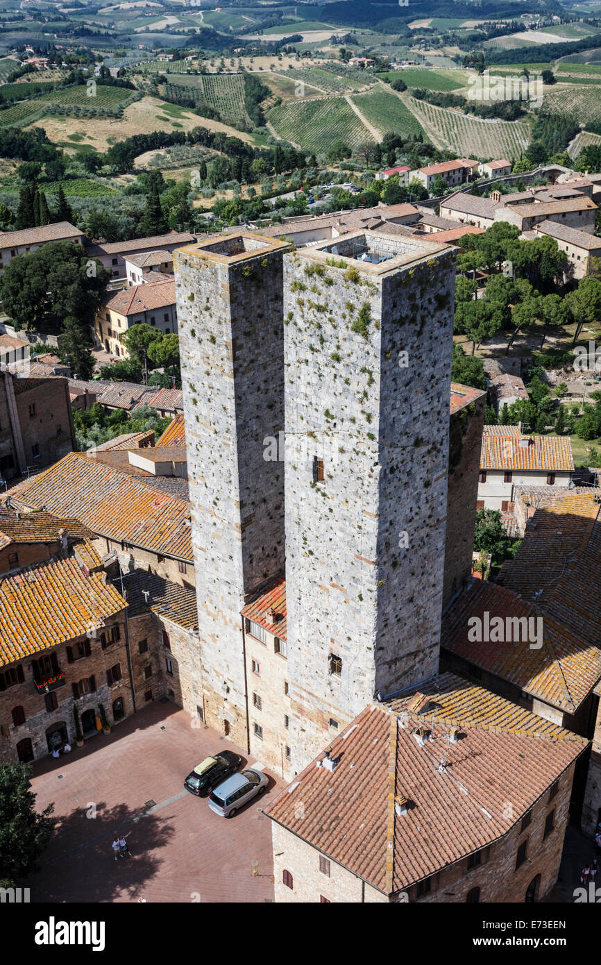 San gimignano medieval hi-res stock photography and images - Alamy