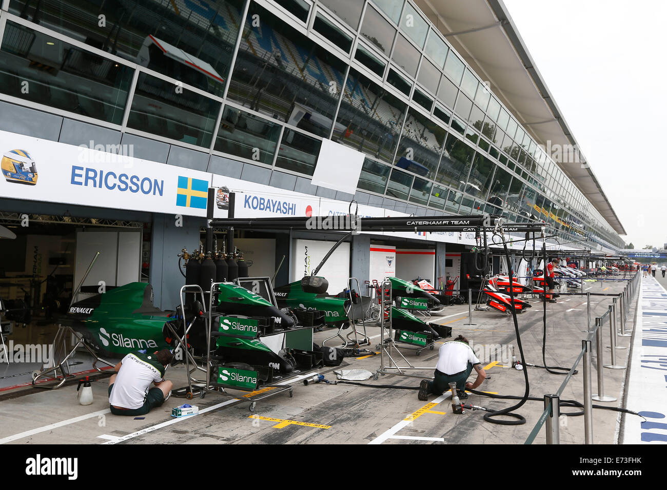 Monza circuit pit hi-res stock photography and images - Alamy