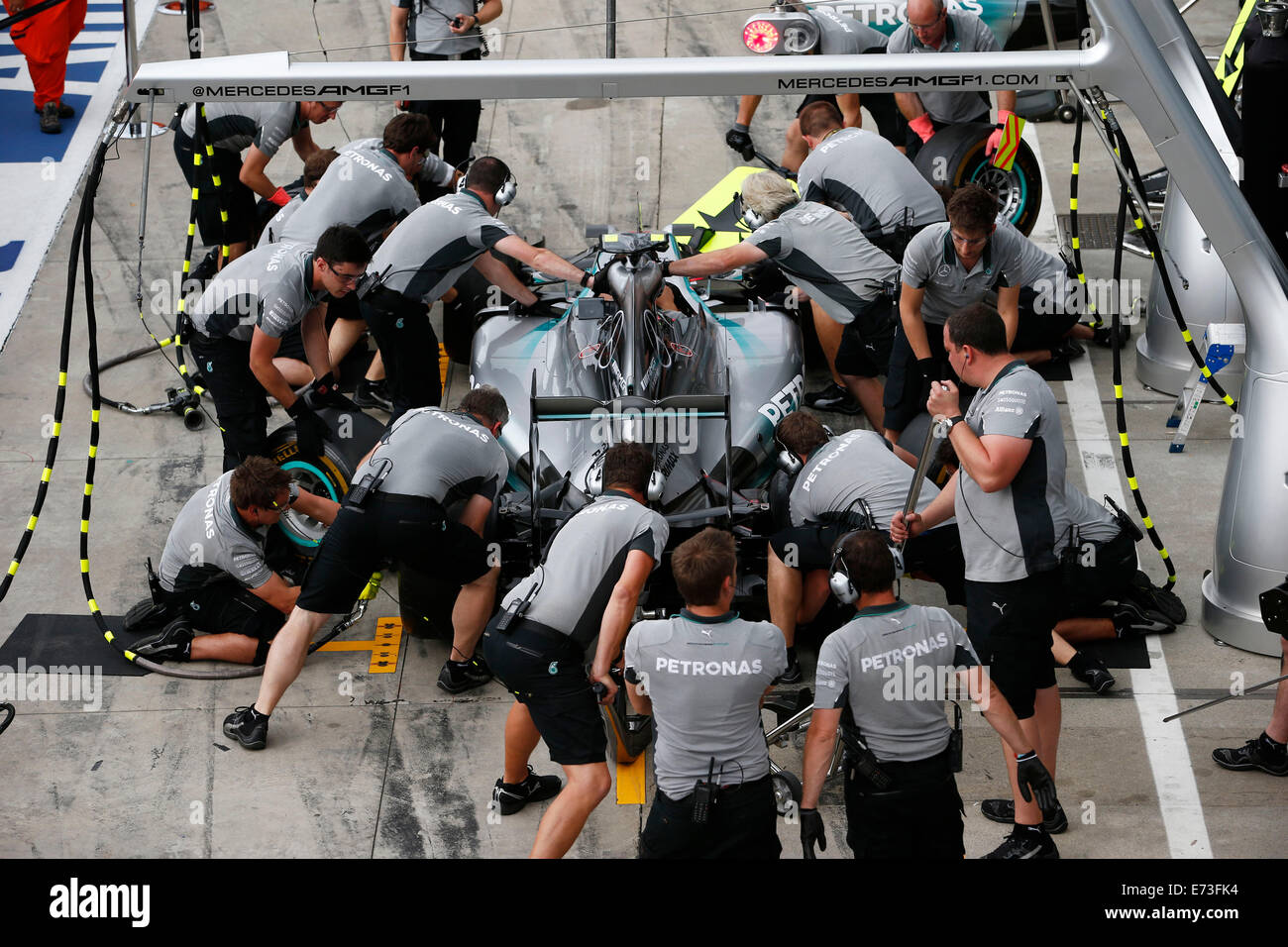 Formula 1 mercedes pit stop hi-res stock photography and images - Alamy