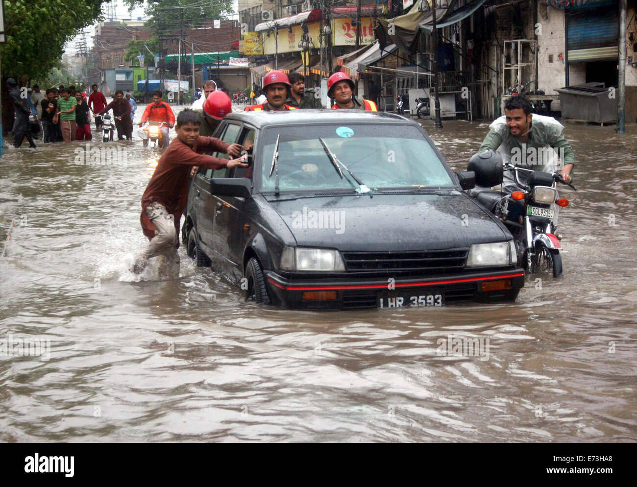 Lahore and its suburbs received heavy rain city roads gave a look of ...
