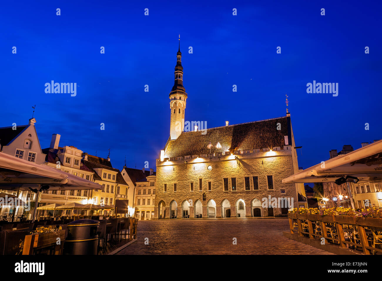 Tallinn main square estonia hi-res stock photography and images - Alamy