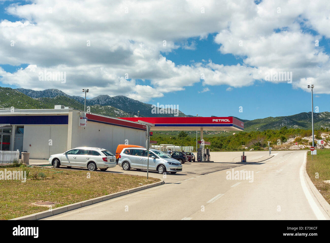 Motorway gas station hi-res stock photography and images - Alamy