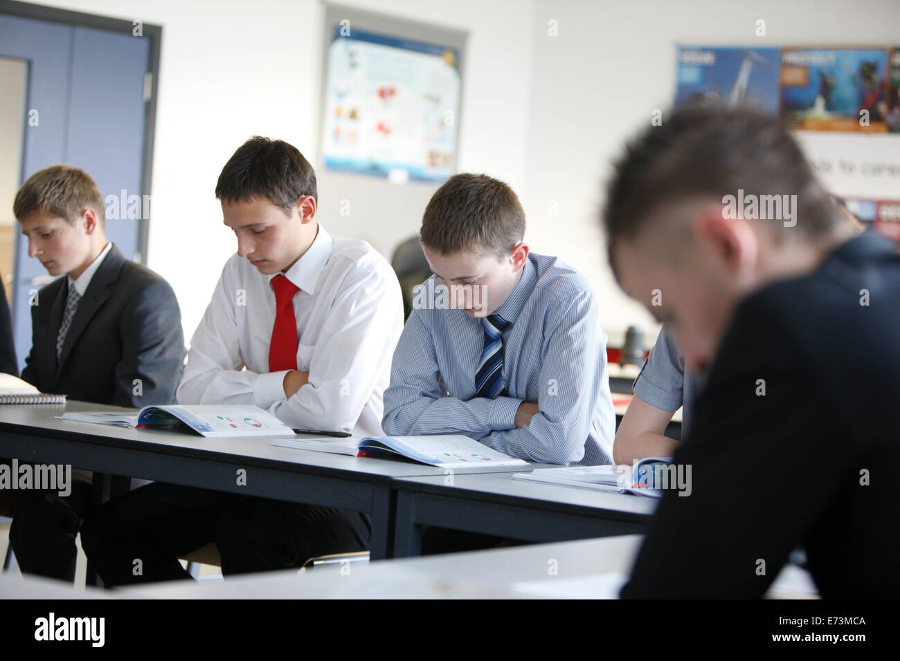 Boys in classroom back of heads hi-res stock photography and images - Alamy