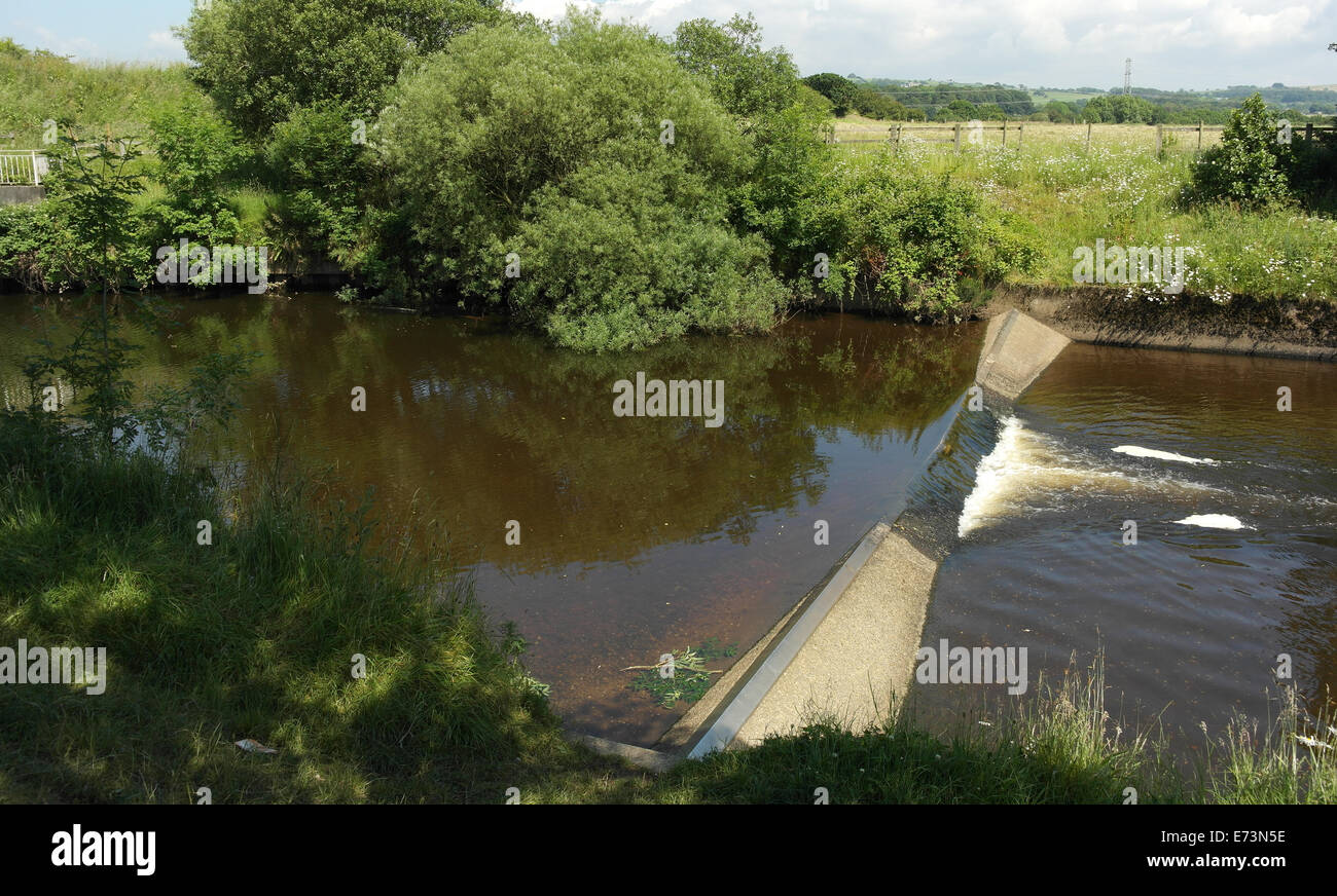 Sunny view flat V weir river flow gauging station, downstream from ...