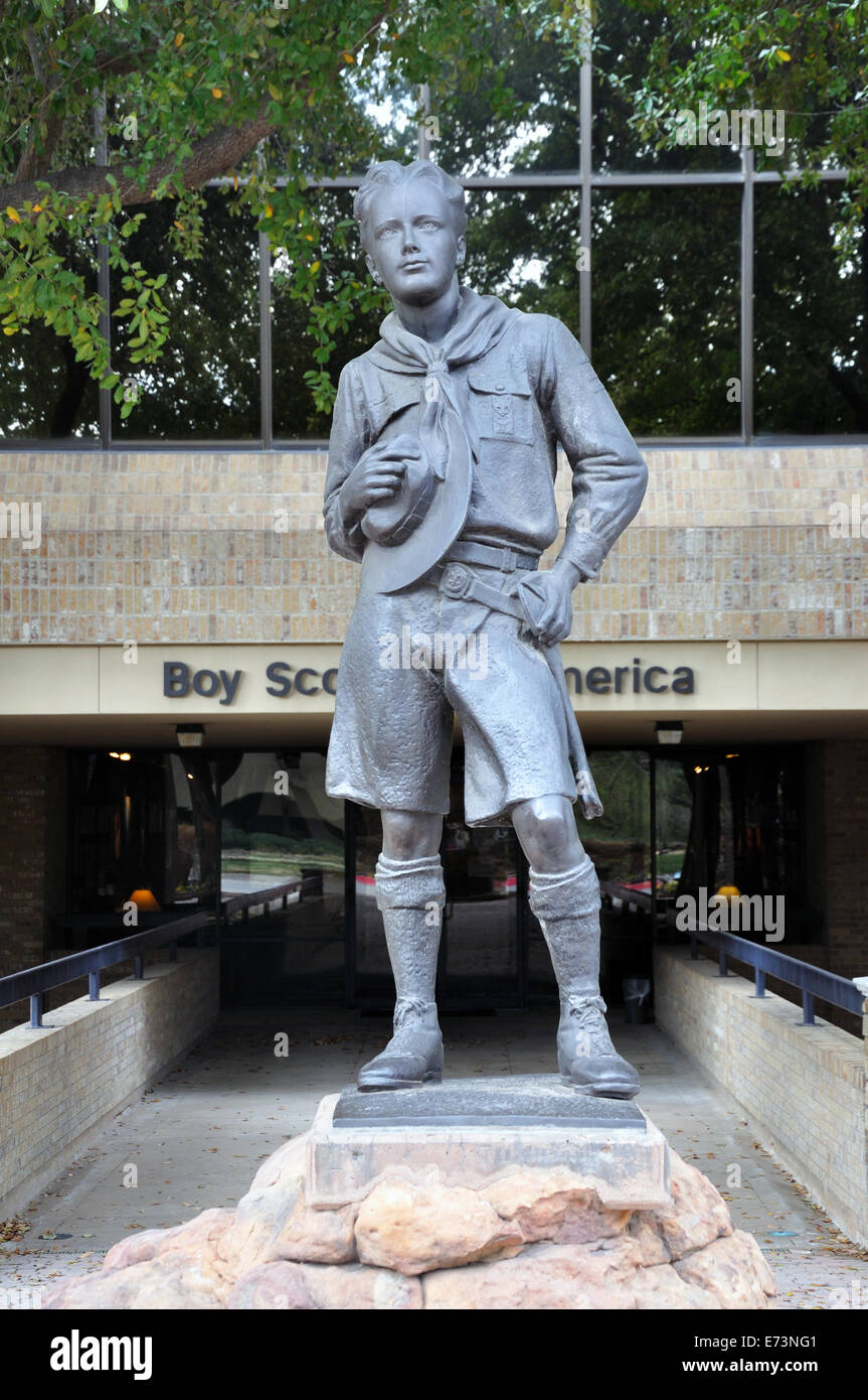 Boy Scout sculpture in front of the National Scouting Museum in Irving ...