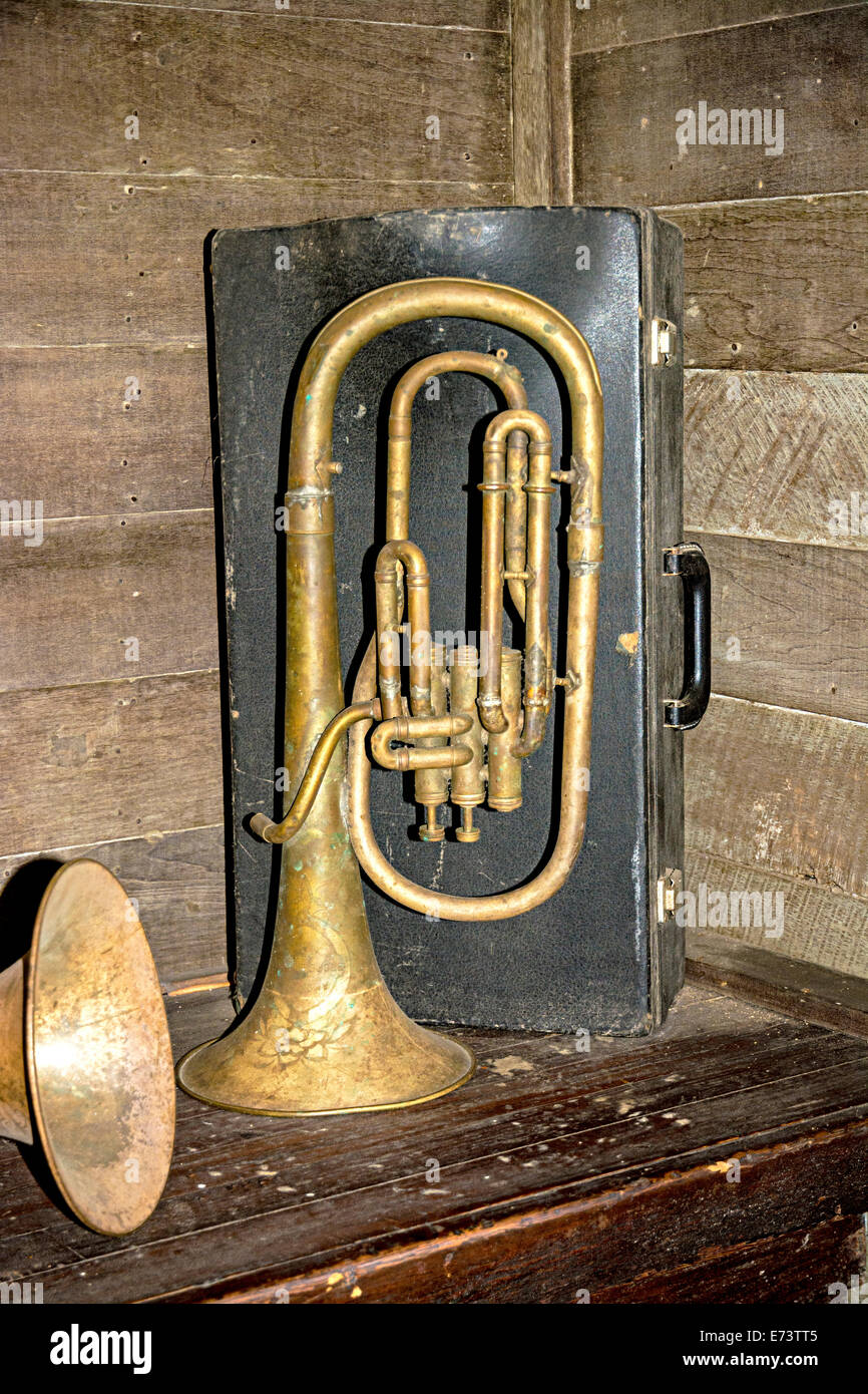 Old tuba hi-res stock photography and images - Alamy