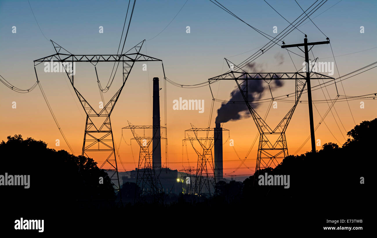 Coal fired plant making electricity Stock Photo - Alamy