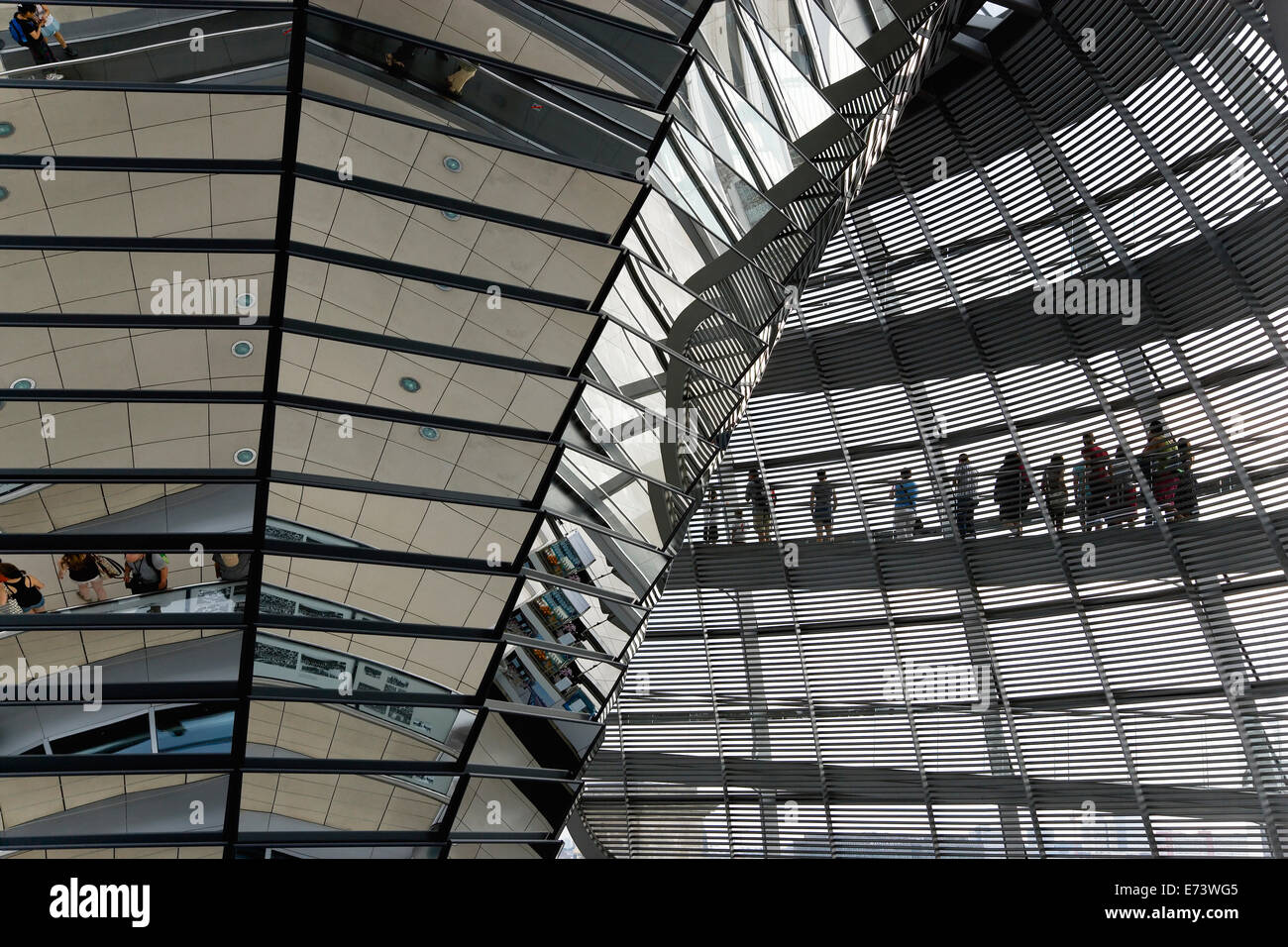 Spiral ramps hi-res stock photography and images - Alamy