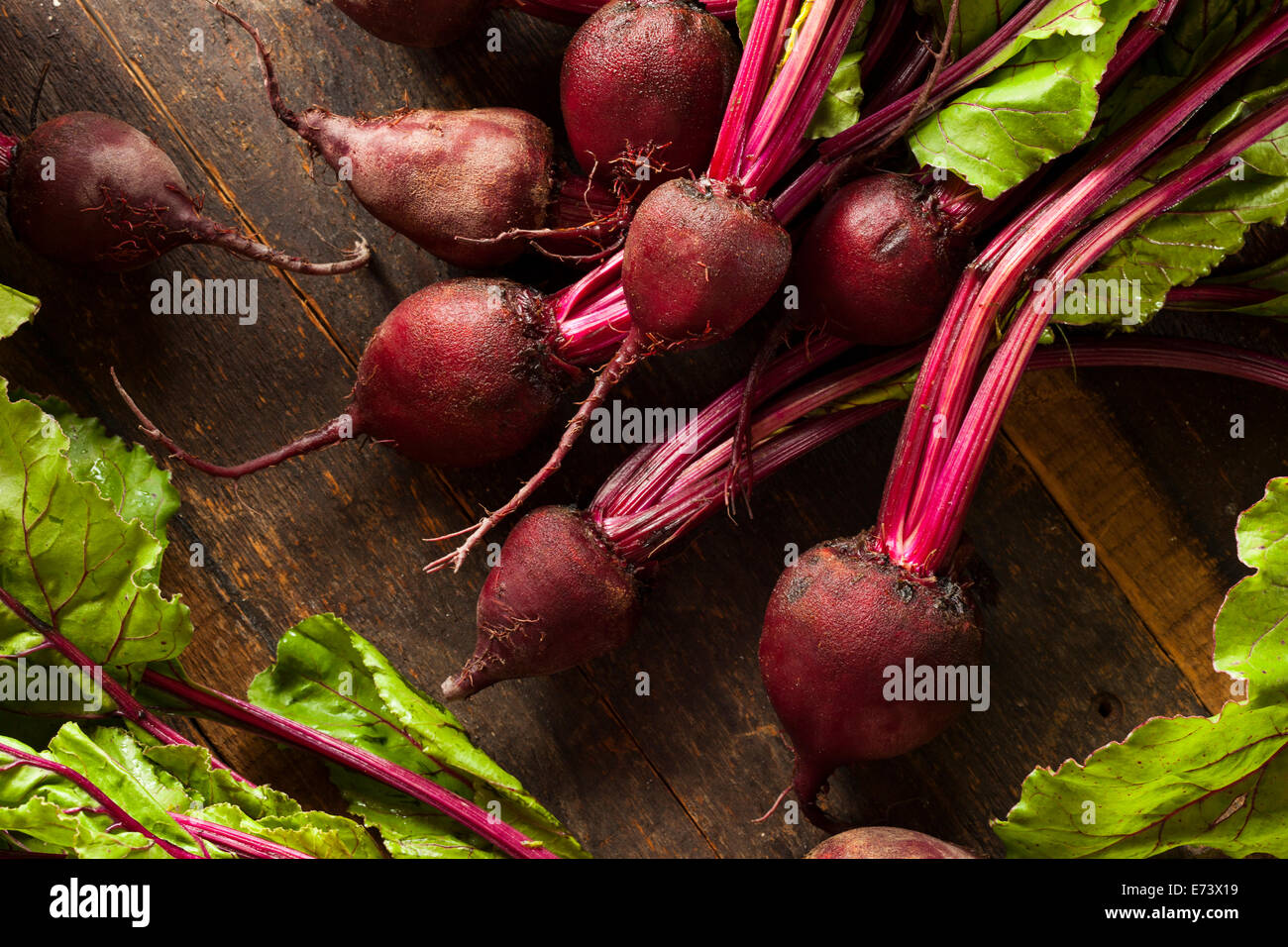 Raw Organic Red Beets Ready To Eat Stock Photo - Alamy
