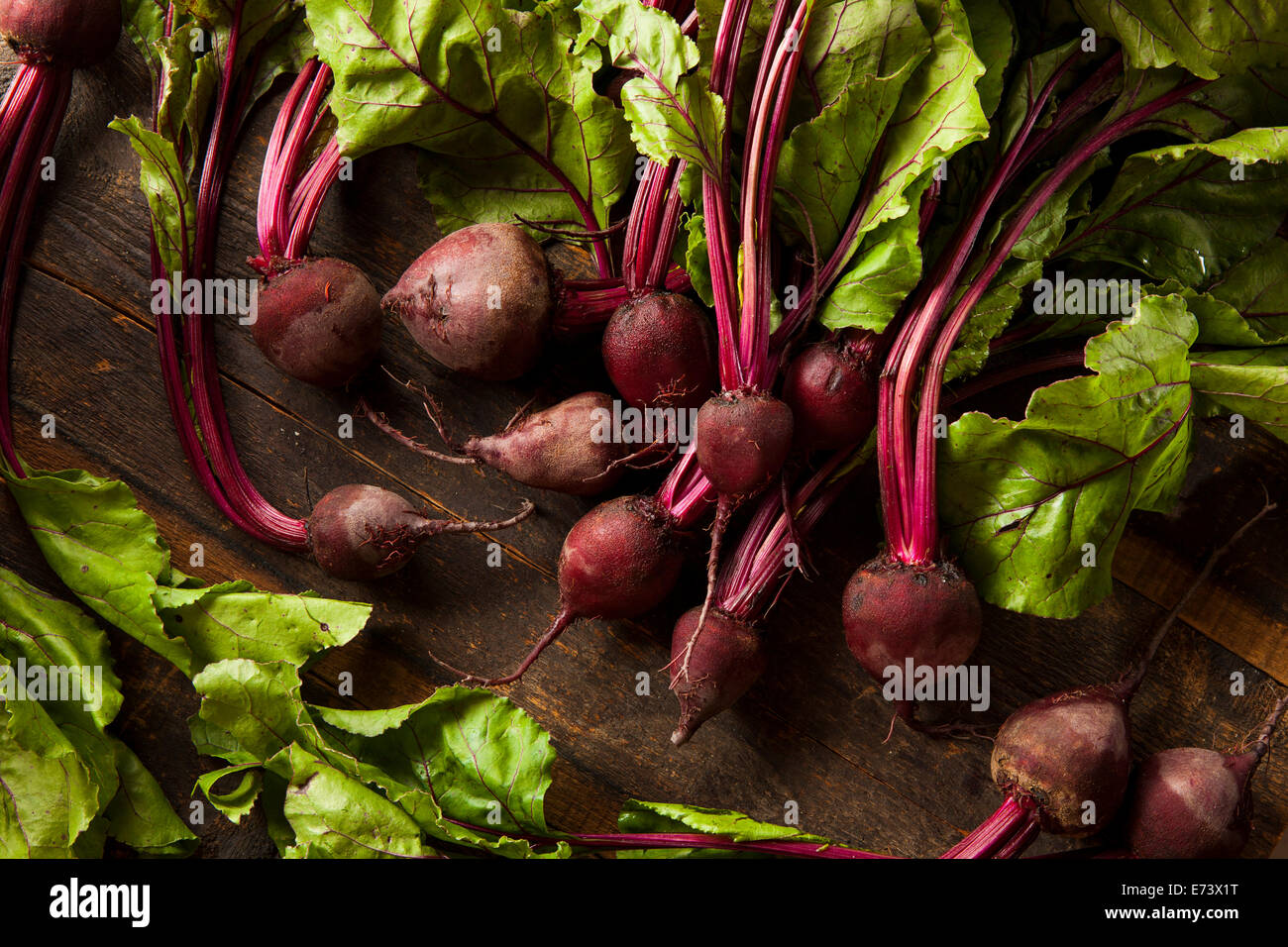 Raw Organic Red Beets Ready To Eat Stock Photo - Alamy