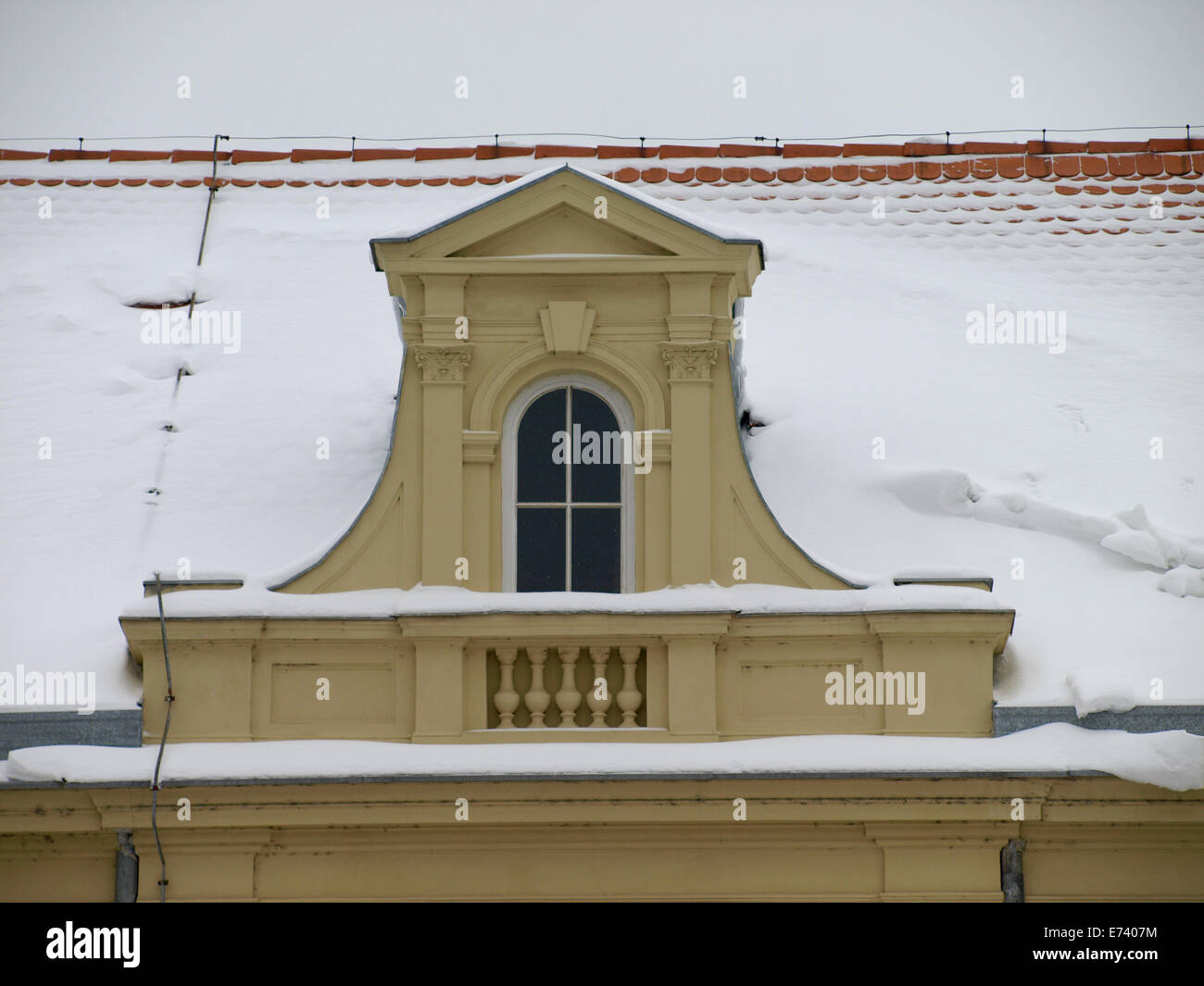 Snowy roof of the church Stock Photo - Alamy