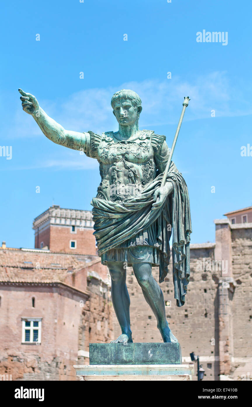 Octavian augustus statue sculpture hi-res stock photography and images ...