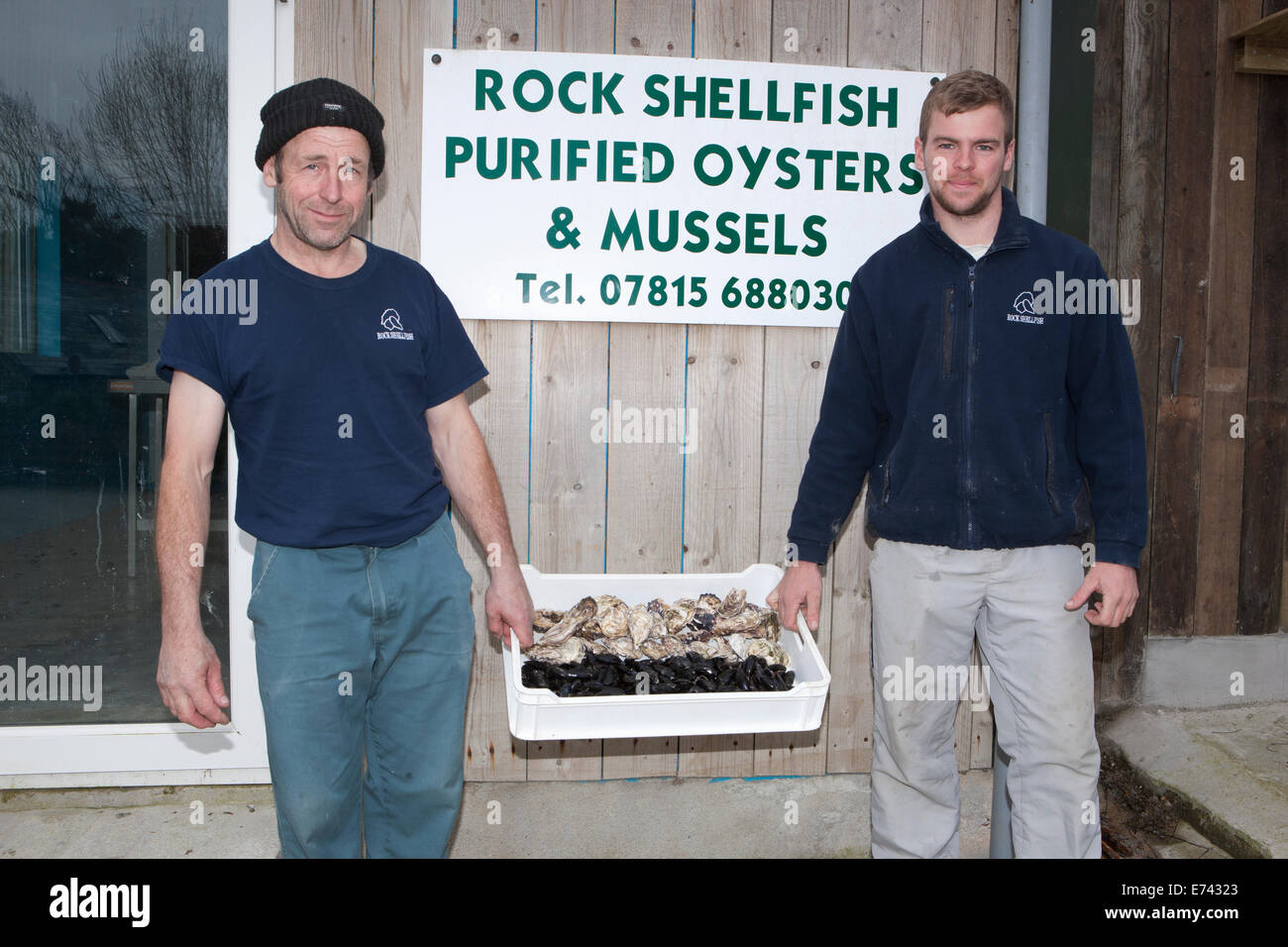 Pearl fisherman hi-res stock photography and images - Alamy