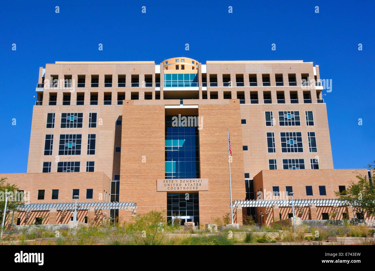Albuquerque courthouse pete domenici new mexico hi-res stock ...