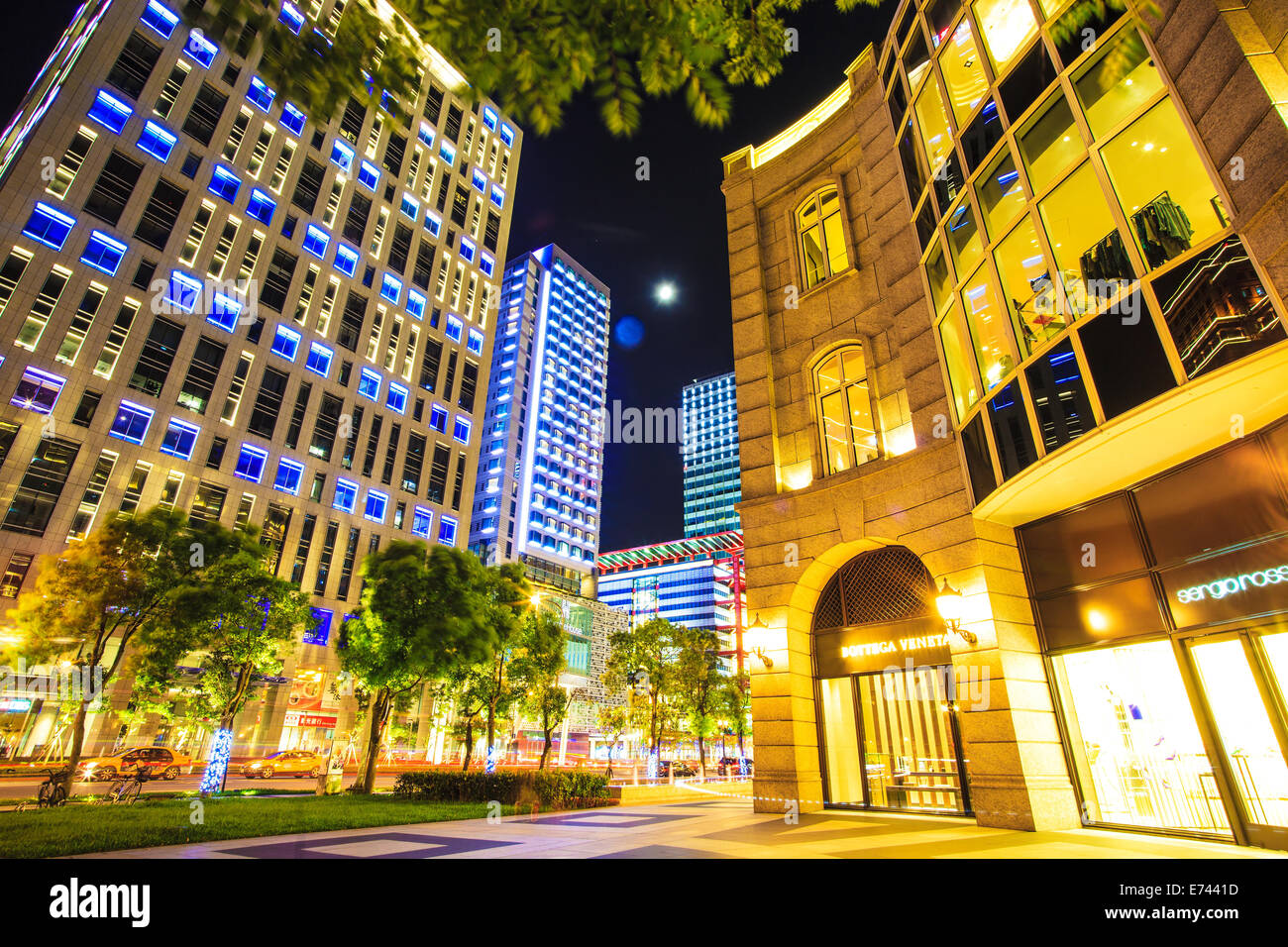 Taipei city department store department store hi-res stock photography ...