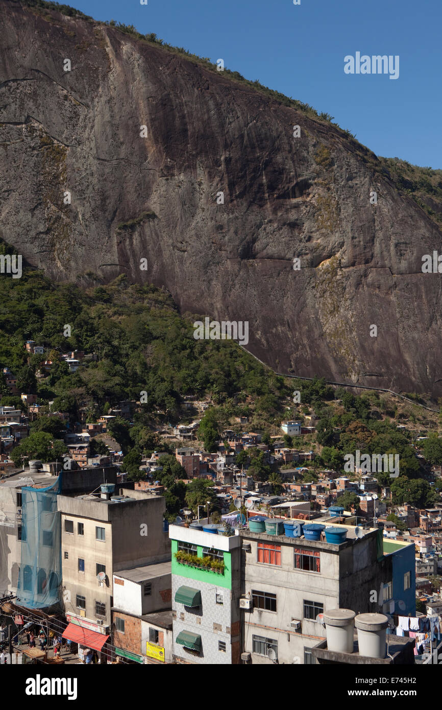 Favela Rocinha in Rio de Janeiro, Brazil Stock Photo - Alamy