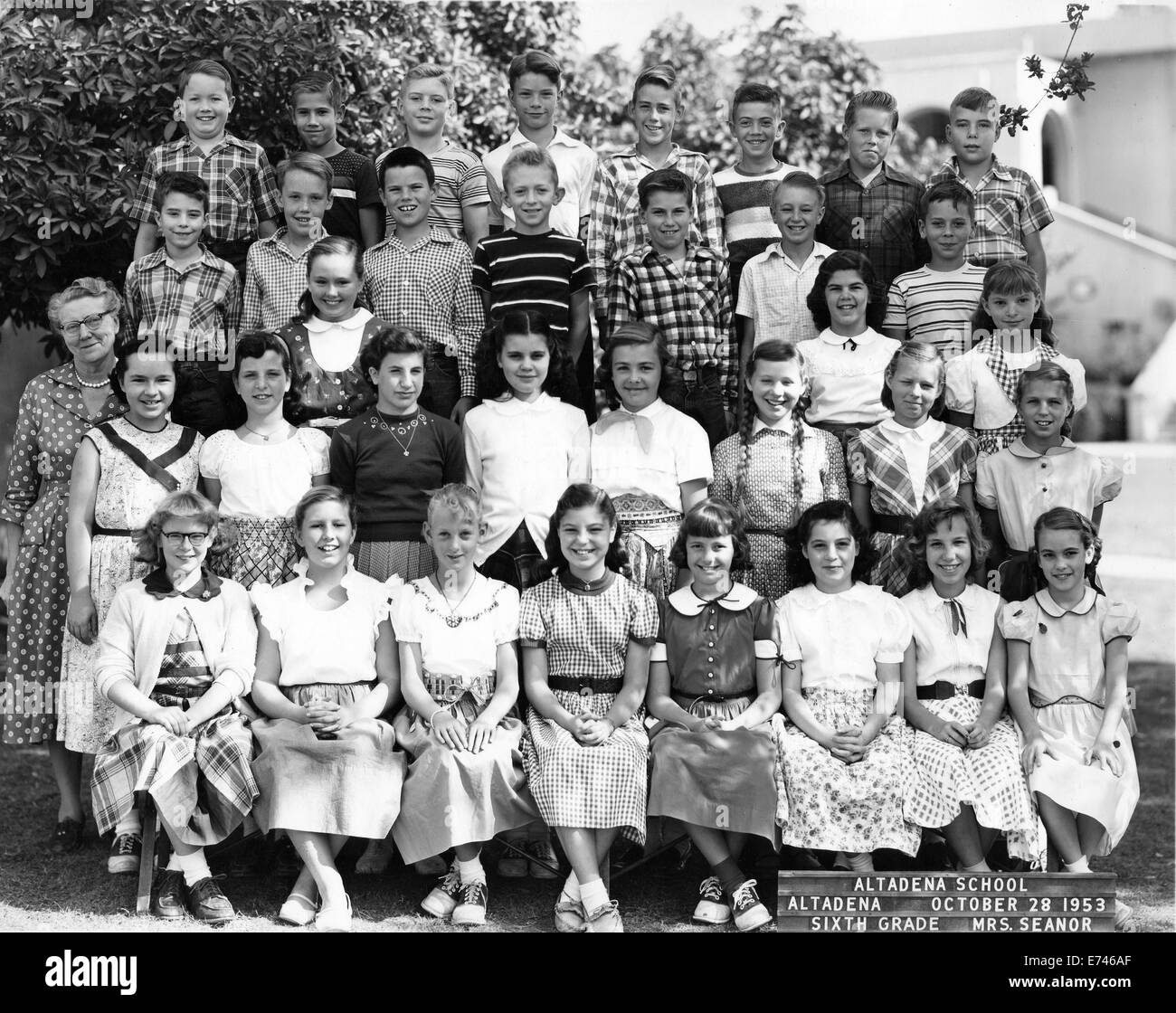 ALTADENA SCHOOL ELIOT MIDDLE SCHOOL Stock Photo - Alamy