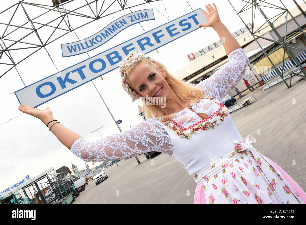 dpa-Exclusive - Model Lilian Thau presents a dirndle dress by fashion ...