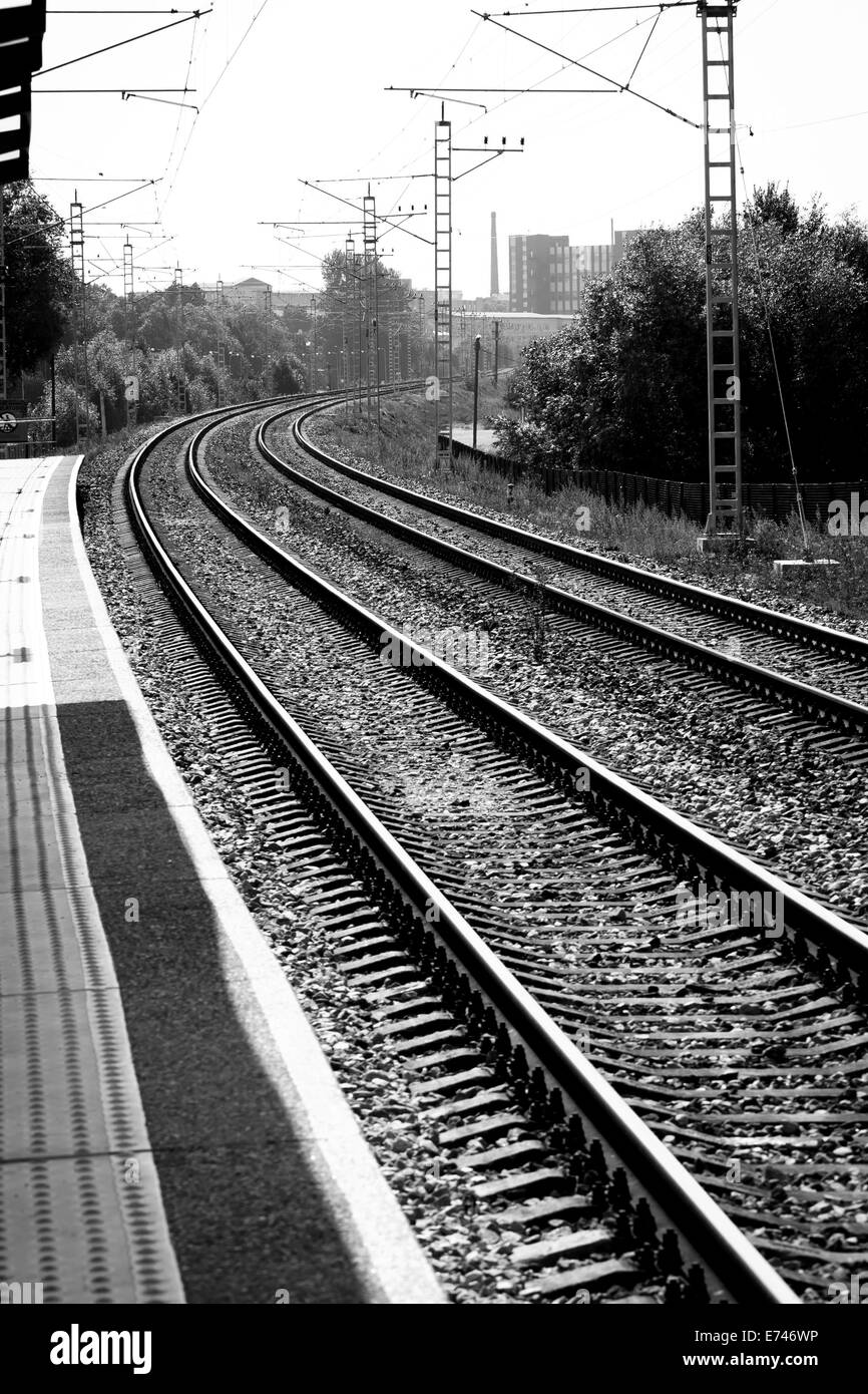 Transit Through Cloud Black and White Stock Photos & Images - Alamy