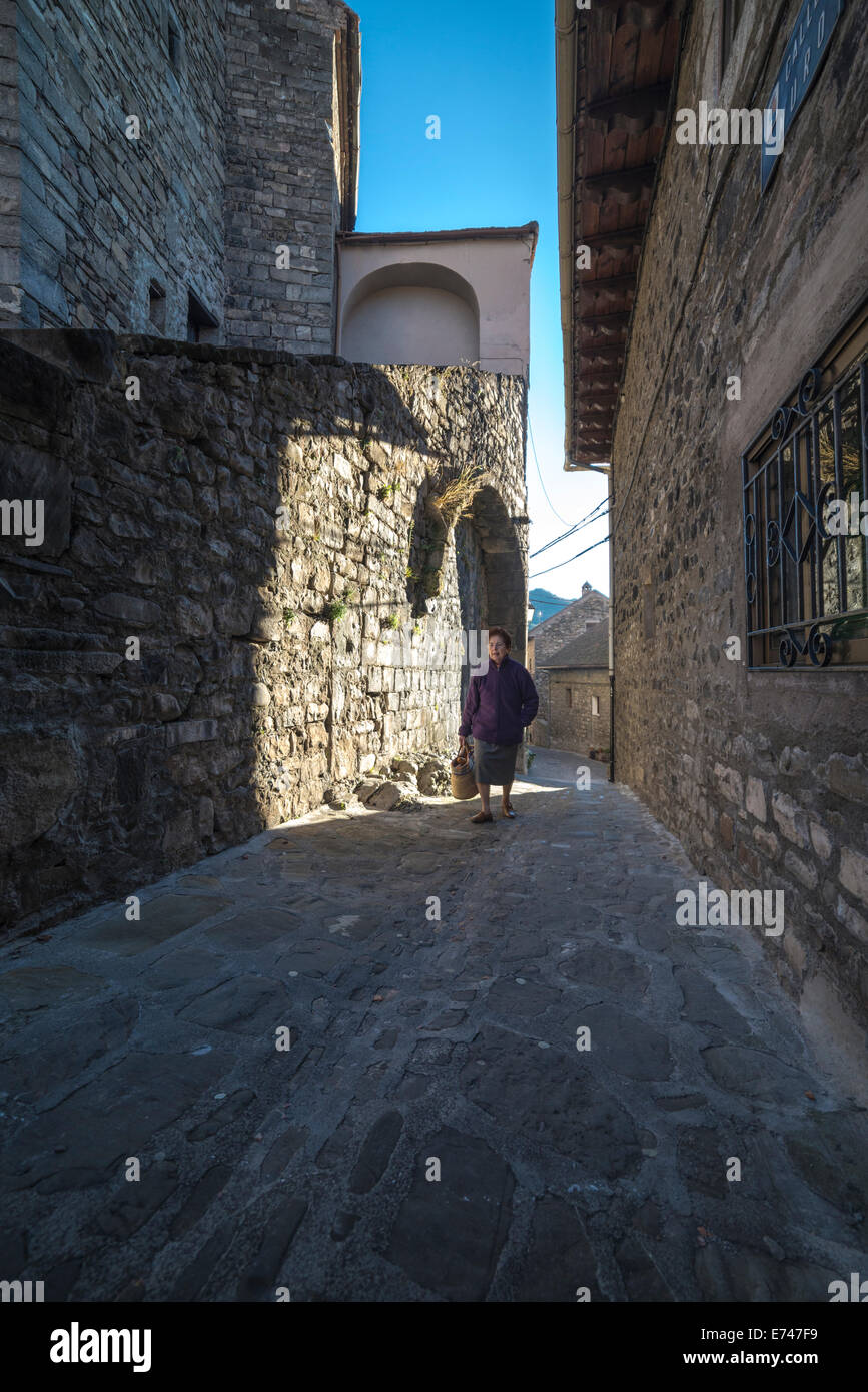 Hecho village architecture, Huesca Pyrenees, Aragón, Spain Stock Photo ...