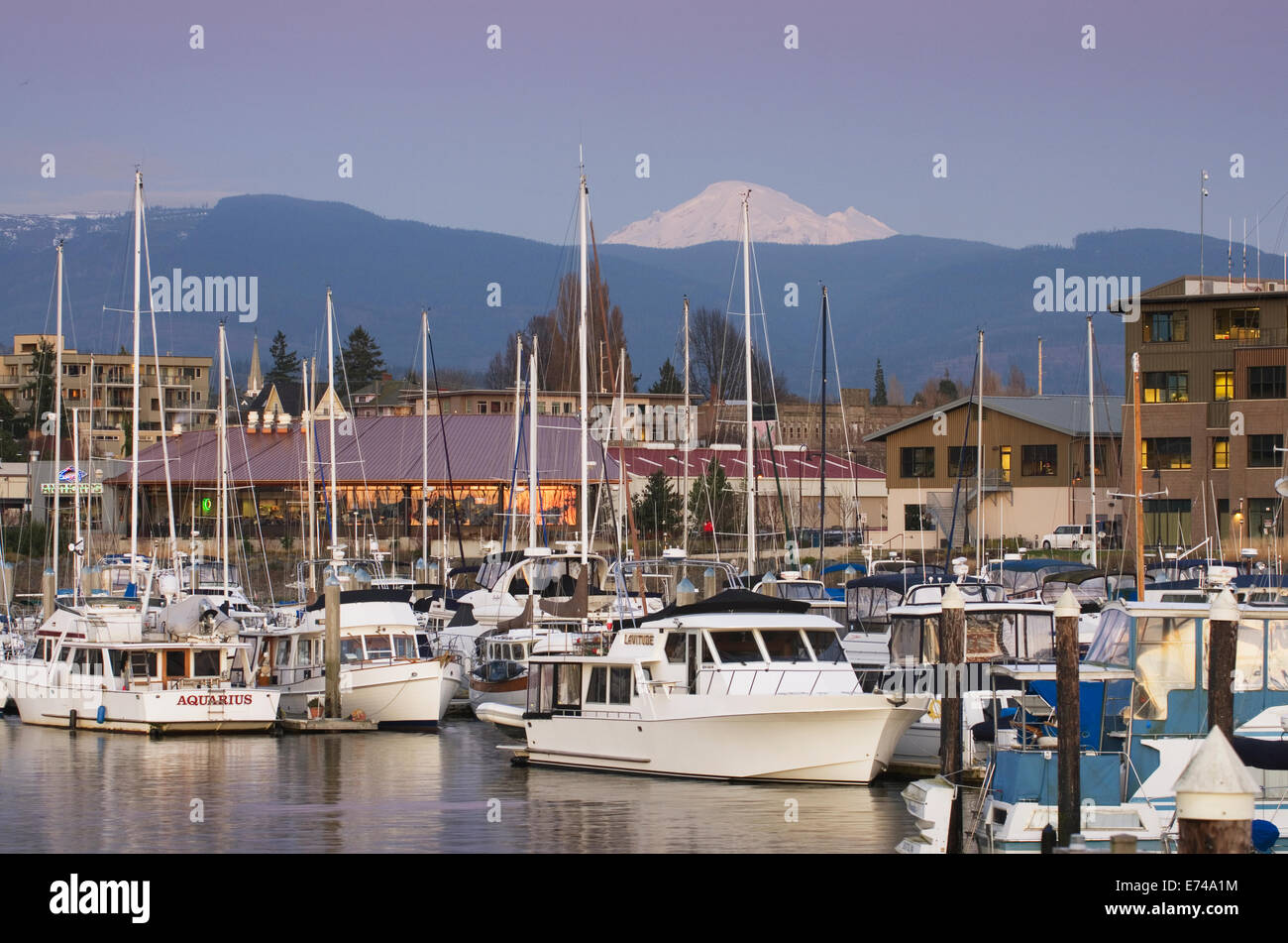Looming boat hi-res stock photography and images - Alamy