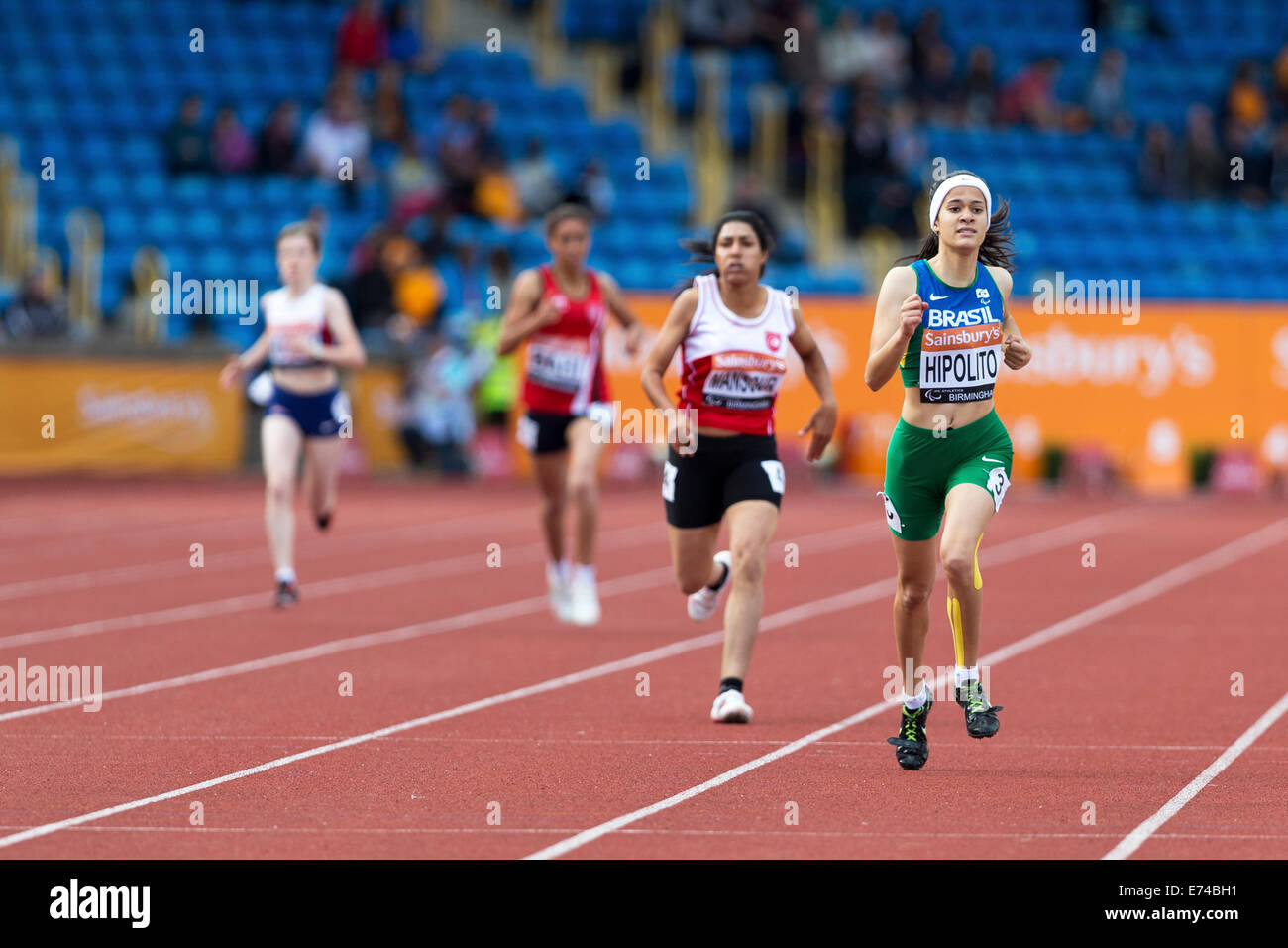 Female sprinters hi-res stock photography and images - Alamy
