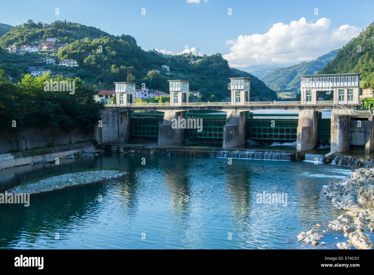 Dam on the river Serchio at Borgo a Mozzano, northern Tuscany, Italy ...