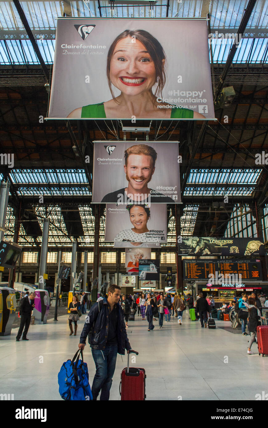 Billboard paris advertising billboards hi-res stock photography and ...