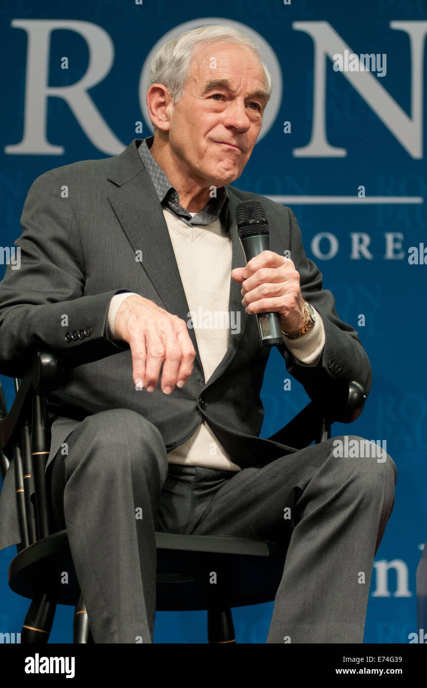 Presidential hopeful, Texas Congressman Ron Paul, speaks to potential ...