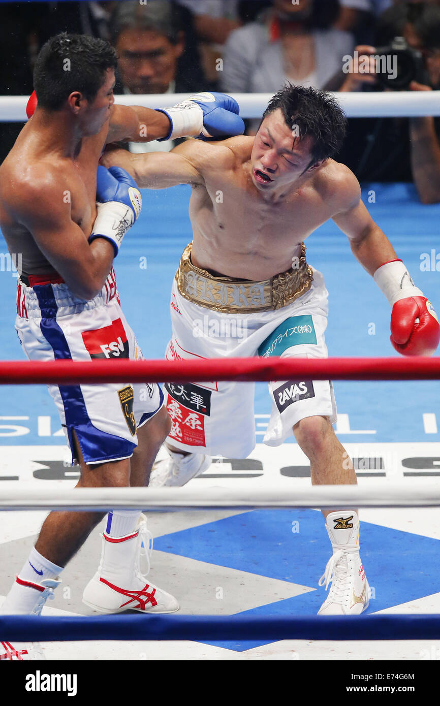 Yoyogi 2nd Gymnasium, Tokyo, Japan. 5th Sep, 2014. (L-R) Roman Gonzalez ...