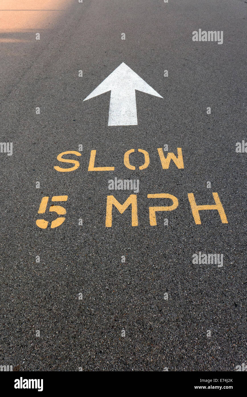 Speed control sign Stock Photo - Alamy