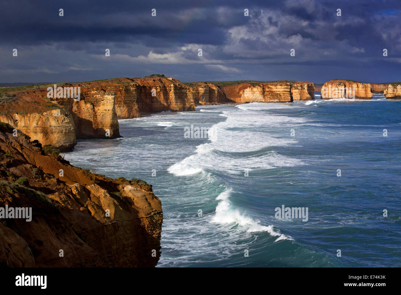 Victorias great ocean road australia hi-res stock photography and ...