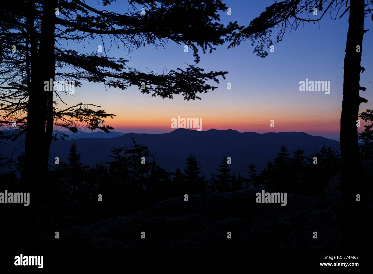 Sunrise from summit mount tecumseh hi-res stock photography and images ...