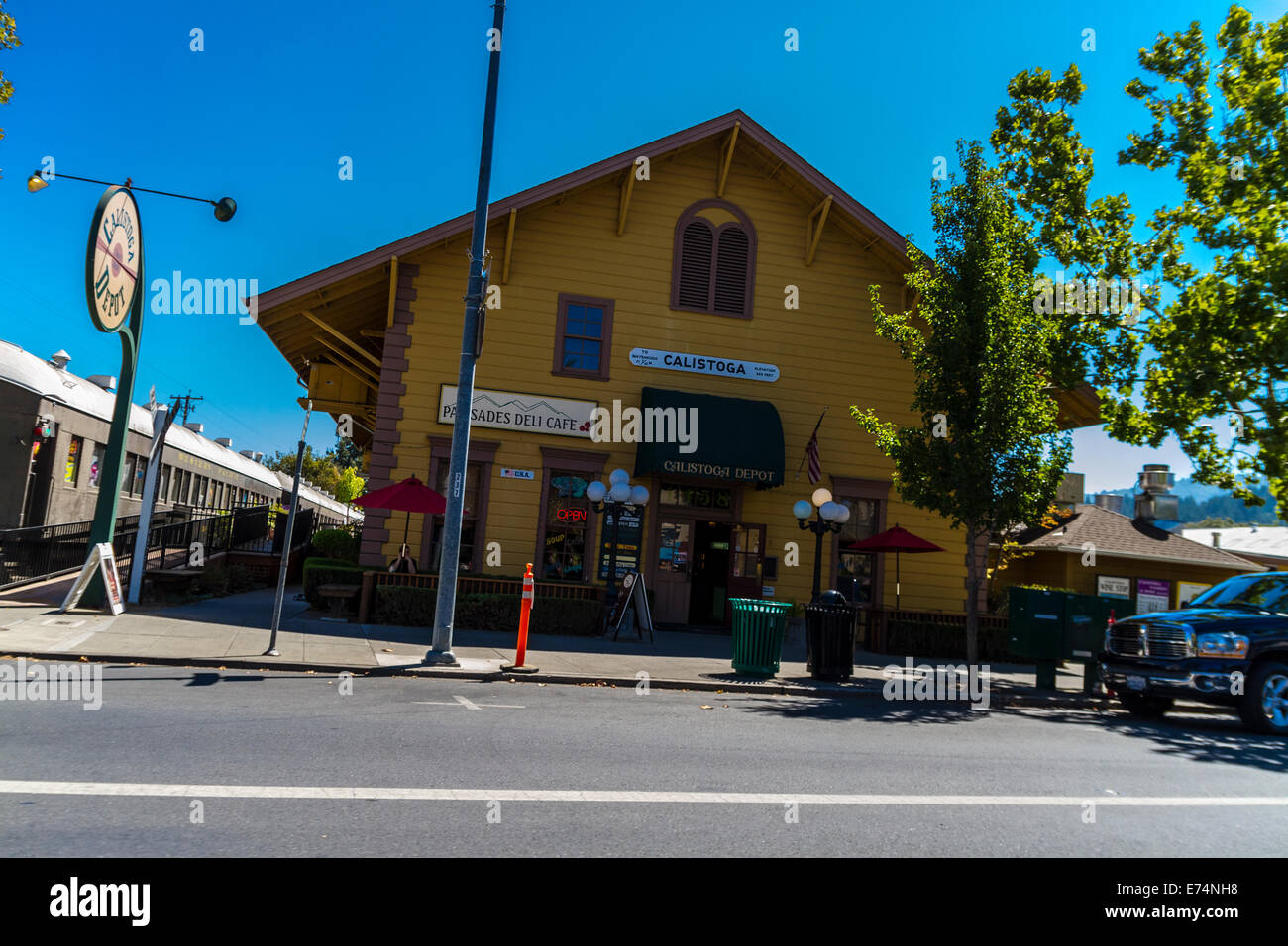 Downtown calistoga california in napa hi-res stock photography and ...