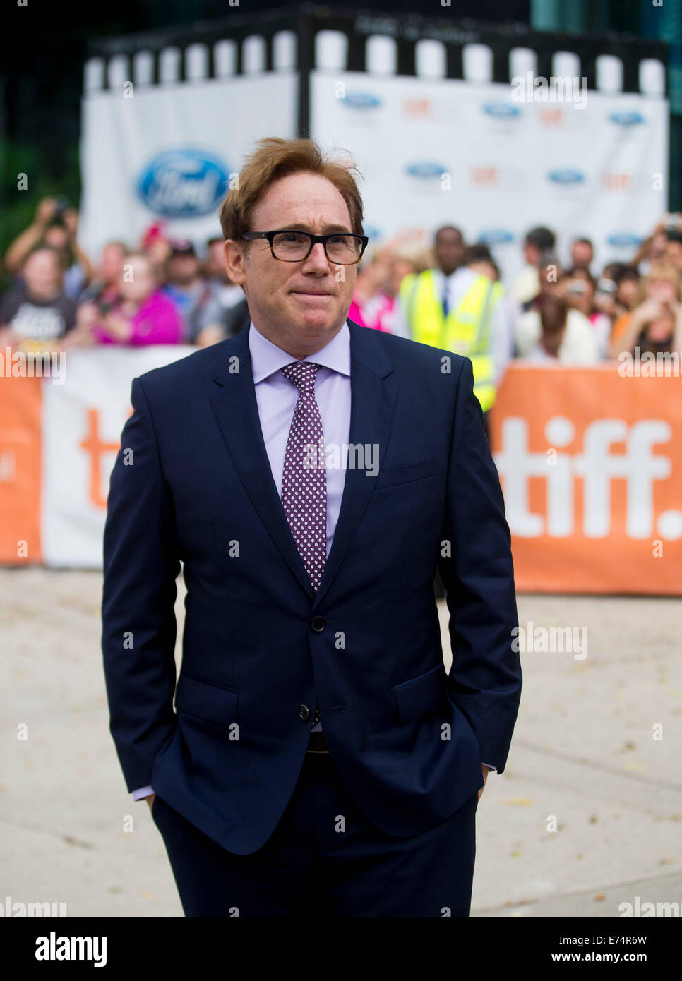 Director mike binder hi-res stock photography and images - Alamy